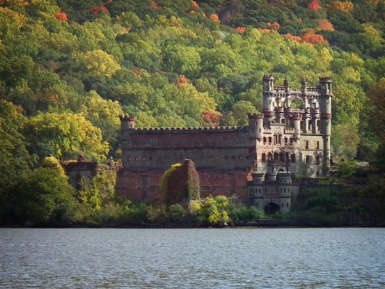 Photos of Bannerman Castle: the crumbling castle in the Hudson River ...