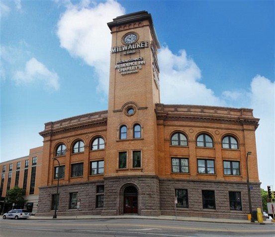 Checking out the old Milwaukee Road depot in Minneapolis – I Ride The ...